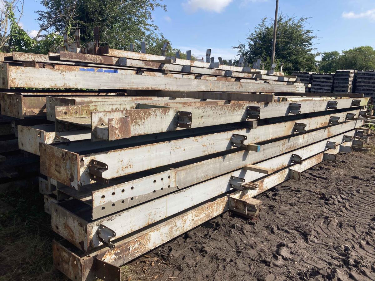 240 ft x 80 ft x 29 ft - (73.2m x 24.4m x 8.8m) | Used Steel Building ...